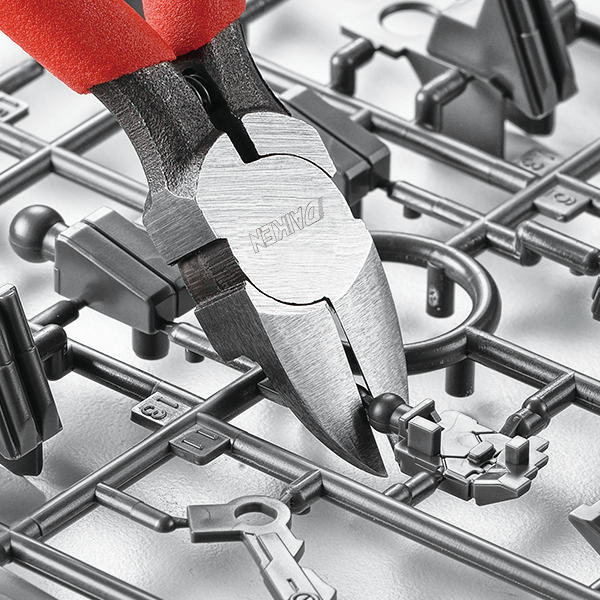 PLASTIC CUTTING PLIERS